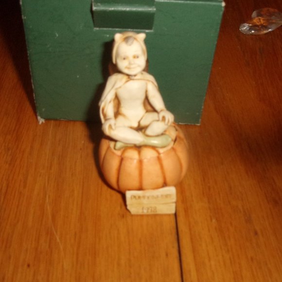 Harmony Kingdom | Accents | Harmony Kingdom Treasure Jests Pumpkinfest ...